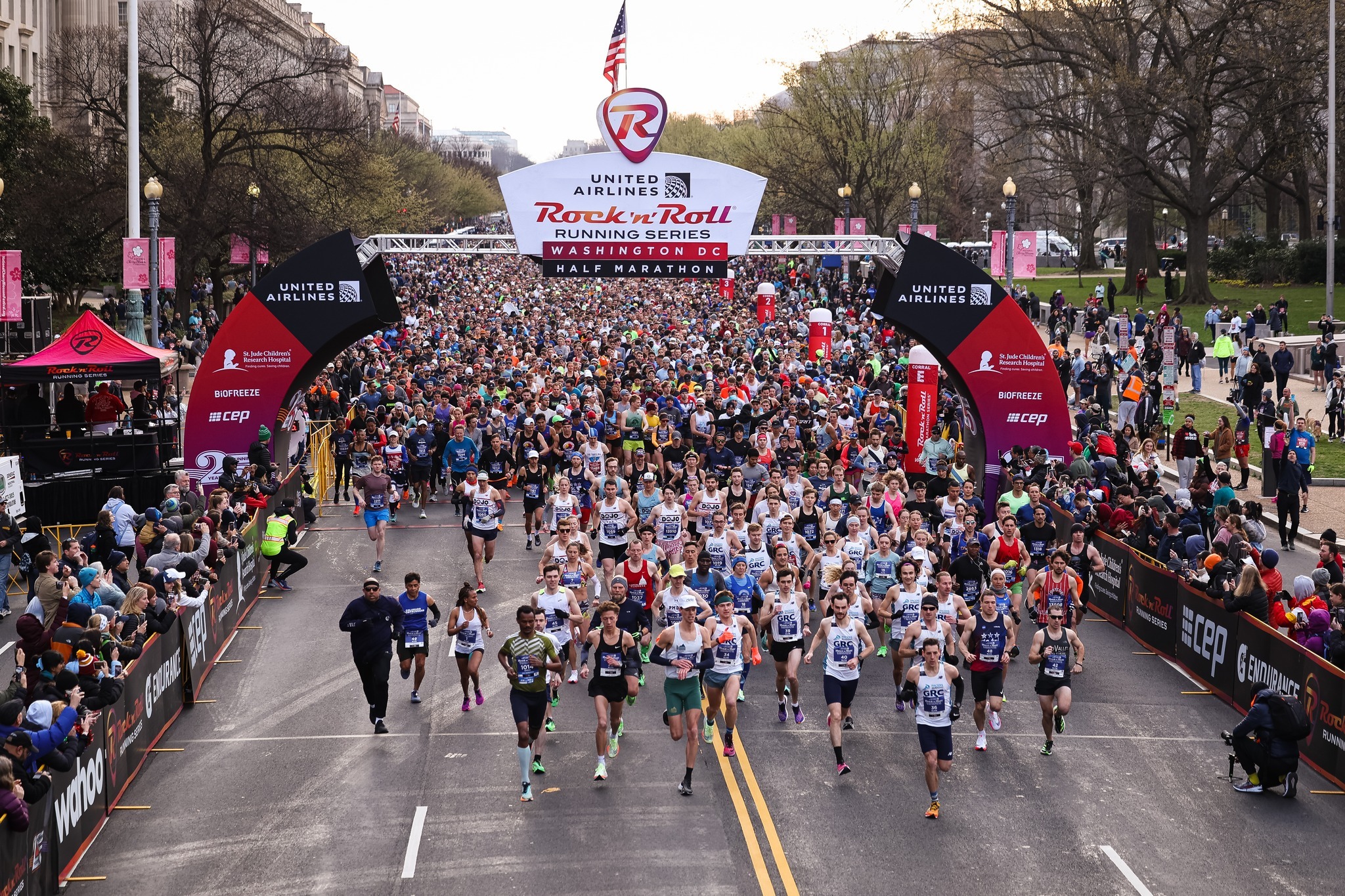 25th Anniversary of Rock 'n' Roll Running Series Celebrated with Record ...